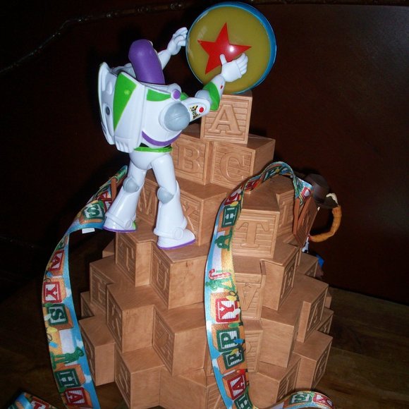 Disney | Holiday | Hollywood Studios Buzz Lightyear Light Up Popcorn ...